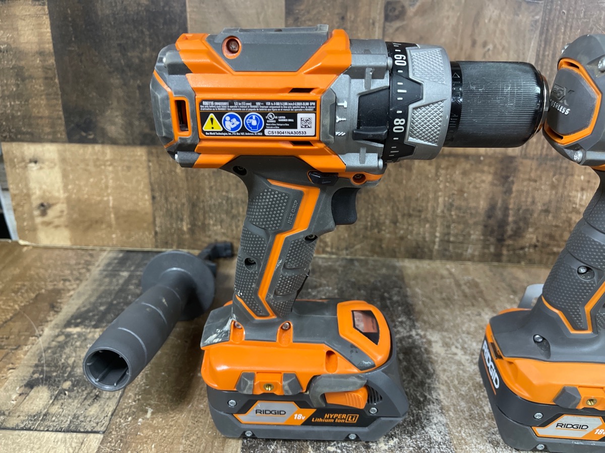 RIDGID R86116/R86037 - 1/2" DRILL / 1/4" IMPACT DRIVER SET WITH TWO ...