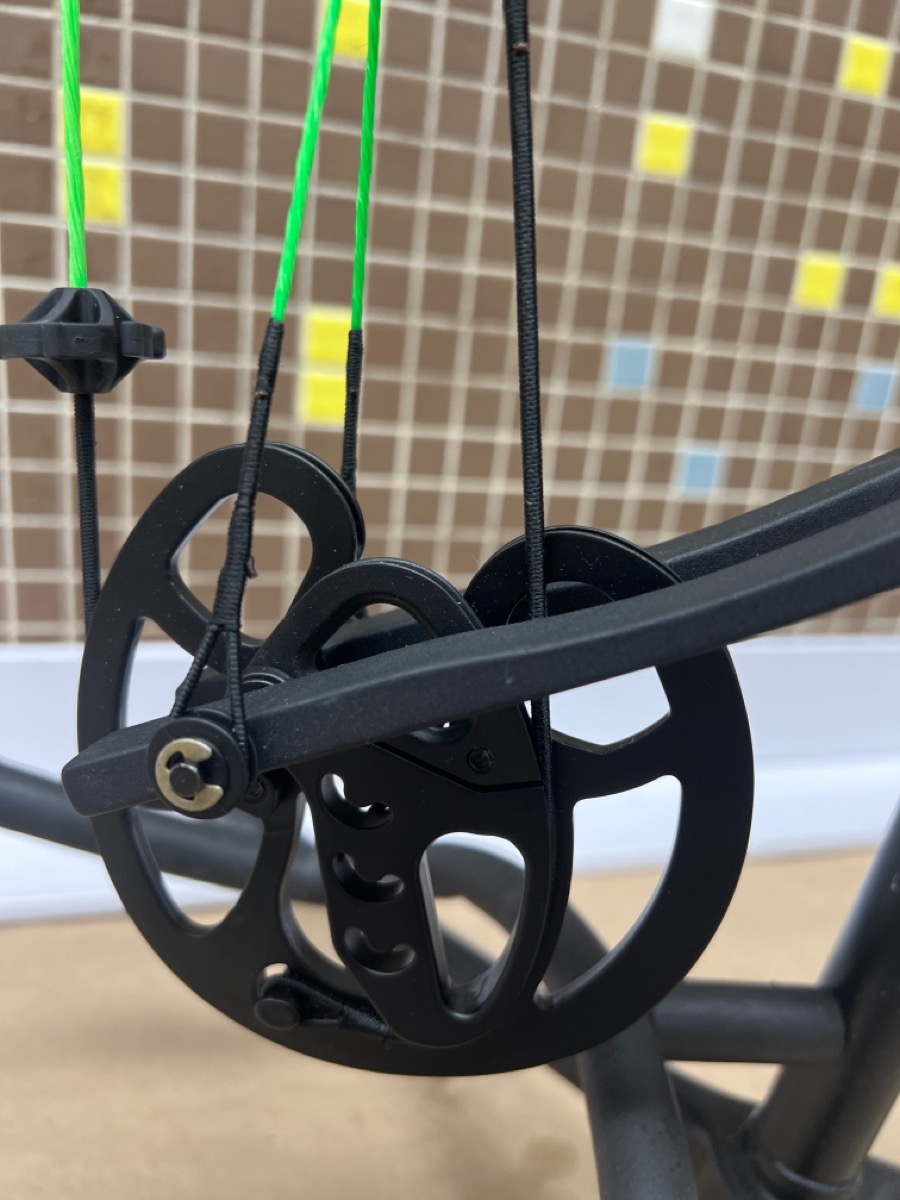 BARNETT ARCHERY VORTEX YOUTH COMPUND BOW Like New | Buya