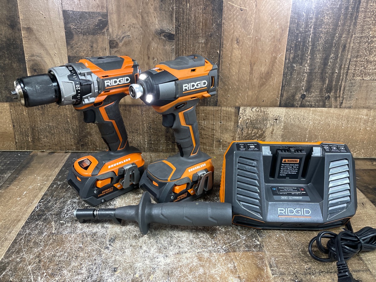 RIDGID R86116/R86037 - 1/2" DRILL / 1/4" IMPACT DRIVER SET WITH TWO ...