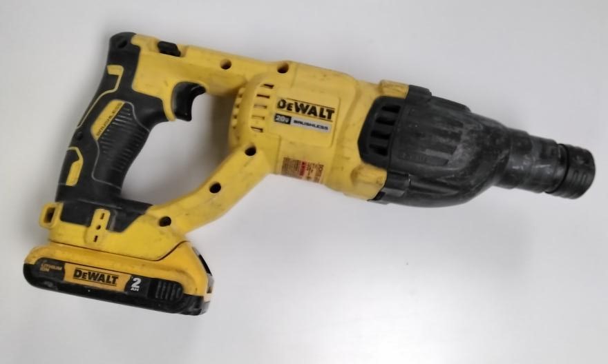 DEWALT DCH133 1" CORDLESS HAMMER DRILL Good | Pawn 1 | Spokane | WA