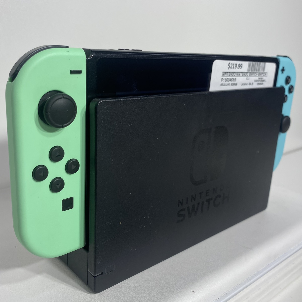 NINTENDO SWITCH HANDHELD - HAC-001 Very Good | Pawn 1 | Spokane | WA