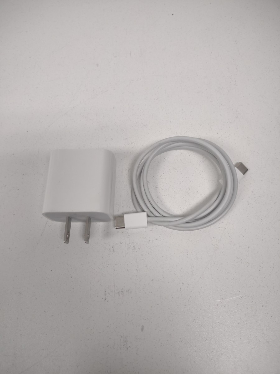 APPLE IPAD MINI A2567 6th Gen - Complete - 256GB - With Case, Charger ...