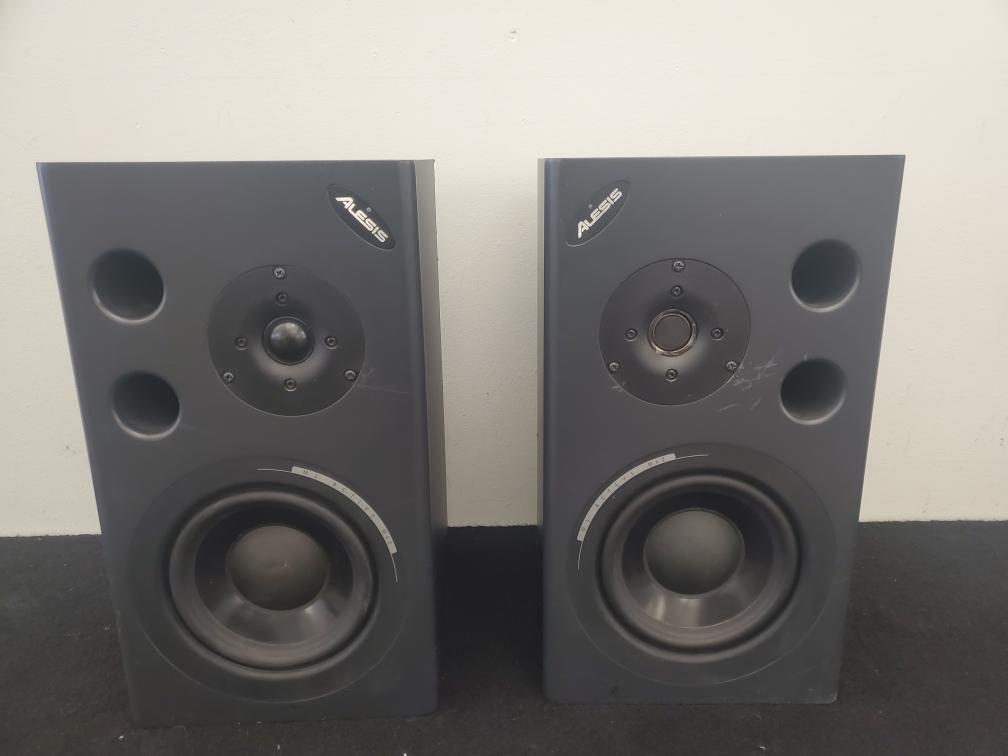ALESIS MONITOR ONE MK2 300W (2X150W) PASSIVE STUDIO MONITORS(PAIR ...
