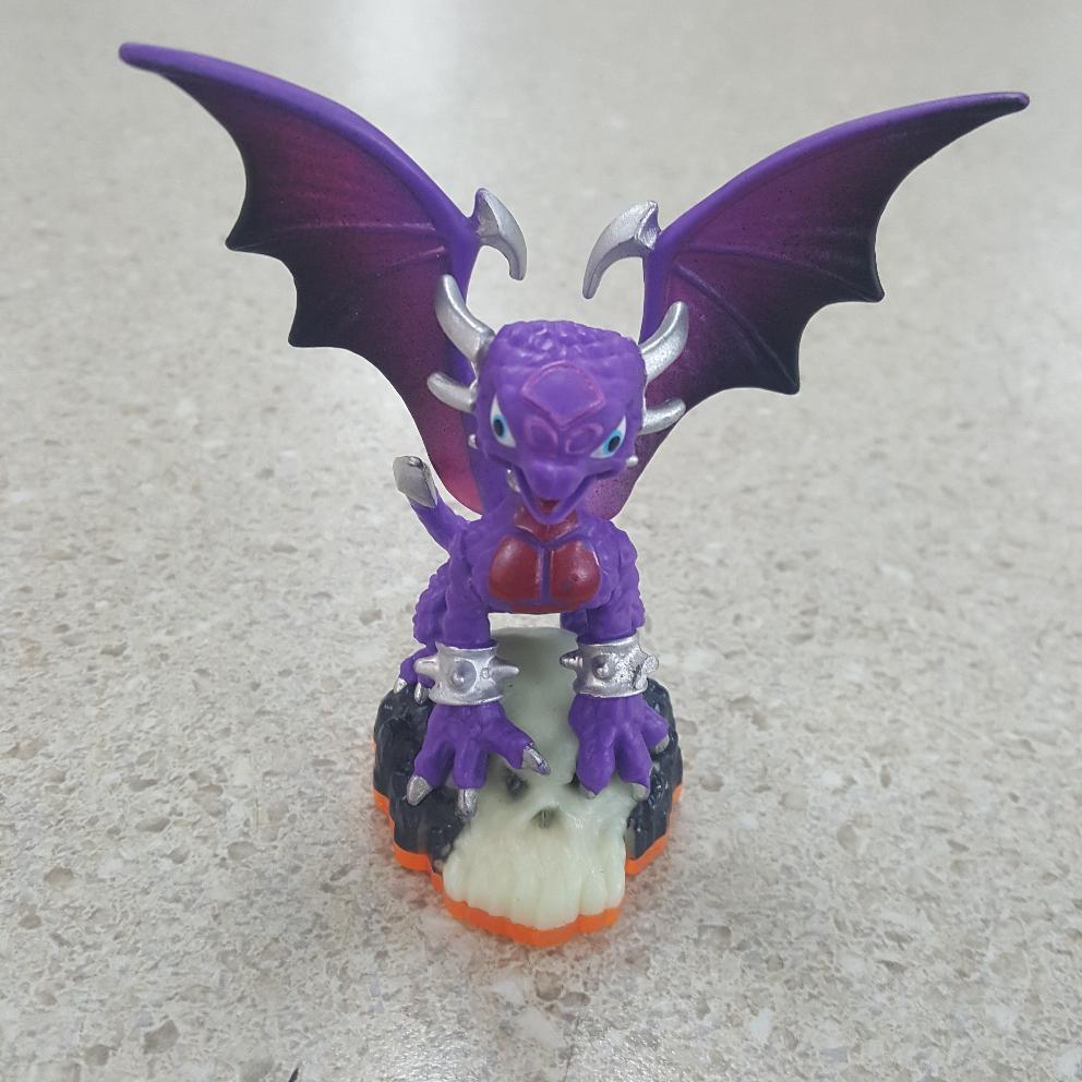 SKYLANDERS GIANTS SERIES 2 CYNDER ACTION FIGURE 85000888 UNDEAD DRAGON ...