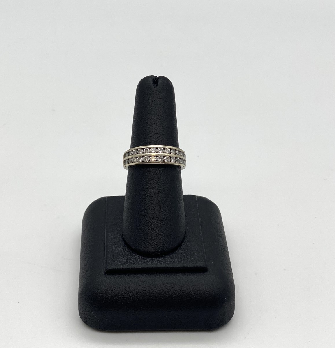 10 Karat White Gold Lady's Diamonds 4.4gms Engagement Band $575 Pre ...