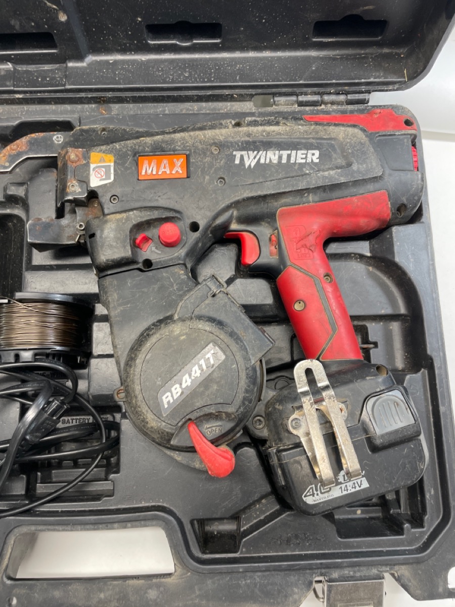 MAX TWINTIER RB441T REBAR TIE WIRE MACHINE WITH BATTERY, CHARGER Like ...