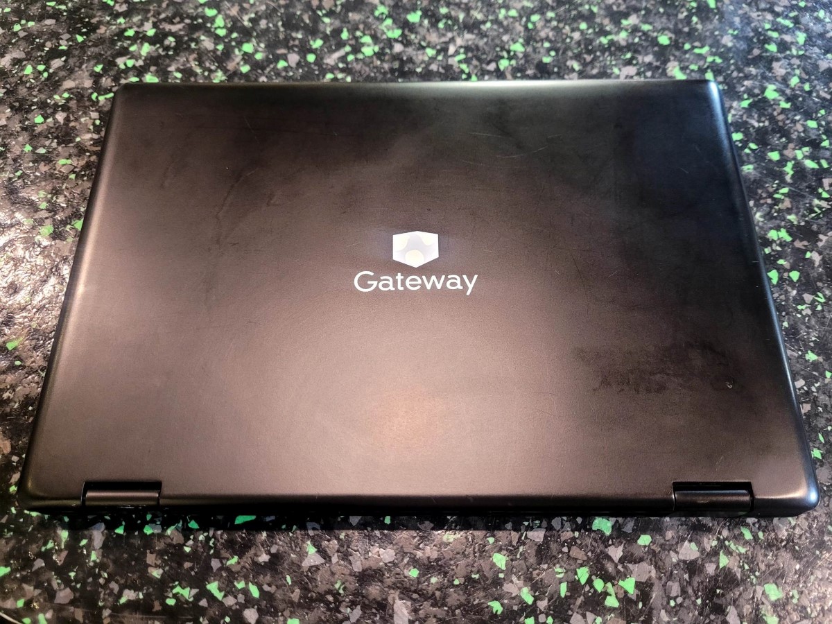 GATEWAY GWTC116-2BK Very Good | Buya