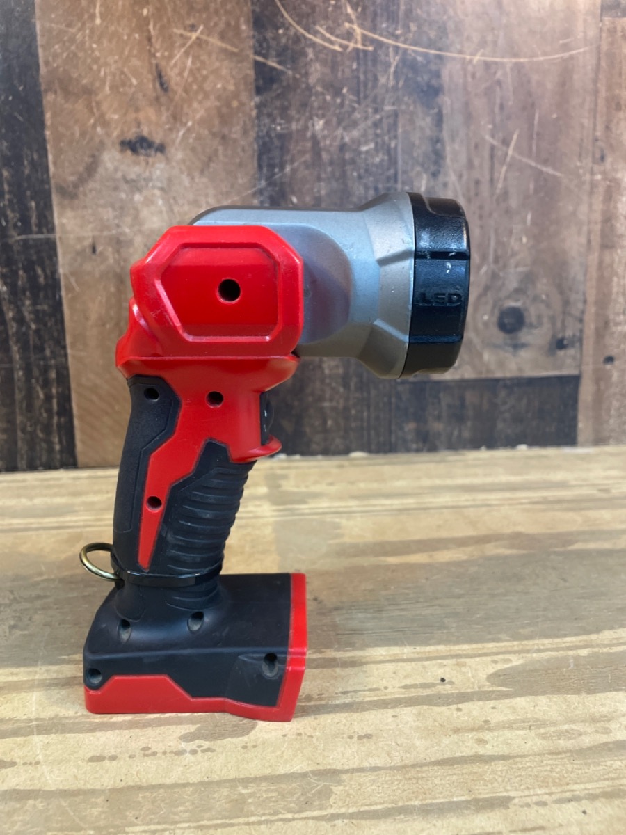 MILWAUKEE M18 18-VOLT LITHIUM-ION CORDLESS 100 LUMENS LED FLASHLIGHT ...