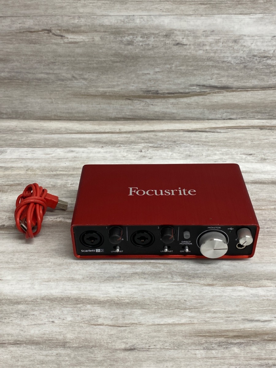 FOCUSRITE SCARLETT 2I2 (2ND GEN) USB AUDIO INTERFACE W/ POWER CORD Very ...