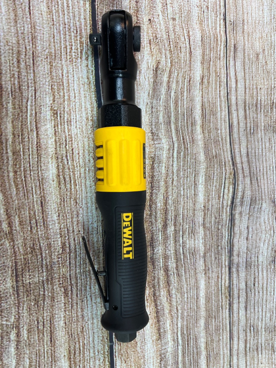 Dewalt 3/8" Pneumatic Ratchet - DWMT70776 Like New | Buya