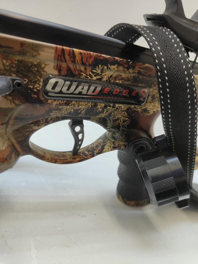 Barnett Archery Quad Edges Crossbow 15.5" 4x32 Scope 150lb Draw Weight ...