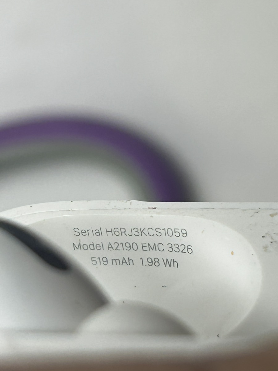 APPLE AIRPOD PRO A2190 For parts or not working | Buya