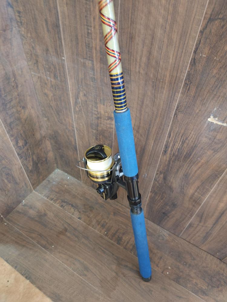 DAIWA BG90 SPINNING ROD/REEL COMBO *INSTORE PICKUP ONLY* Acceptable | Buya