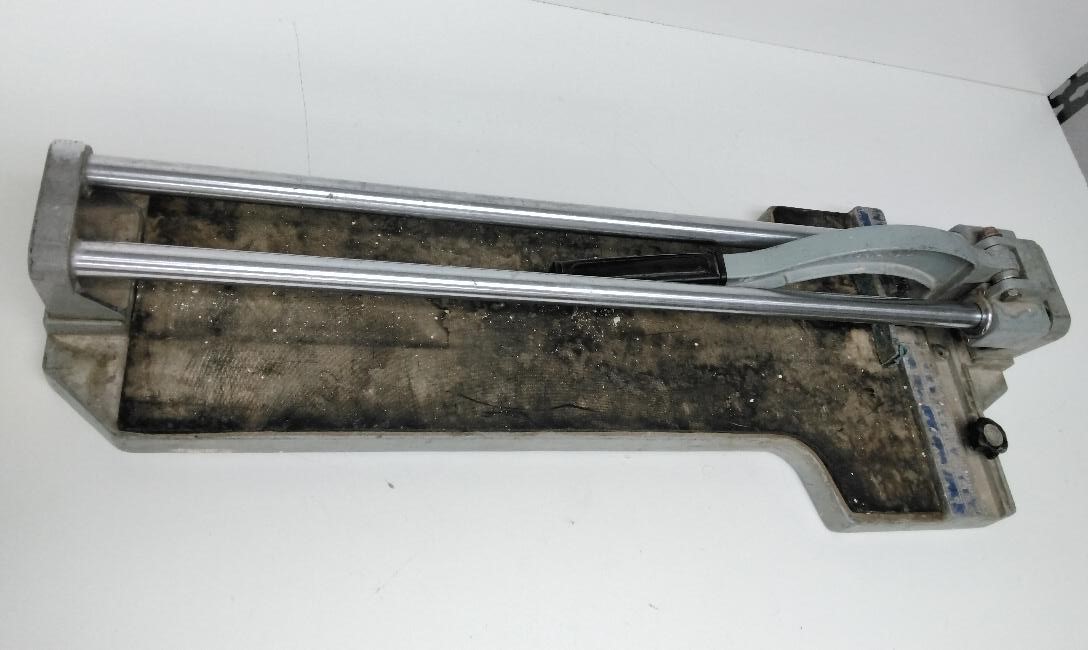 SUPERIOR TILE CUTTER BILT Acceptable | Buya