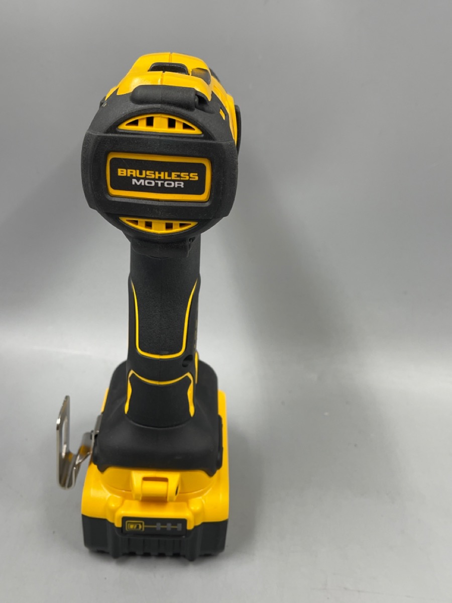 DEWALT DCD791 WITH BATTERY 20V 5AH AND FAST CHARGER. Very Good | Buya