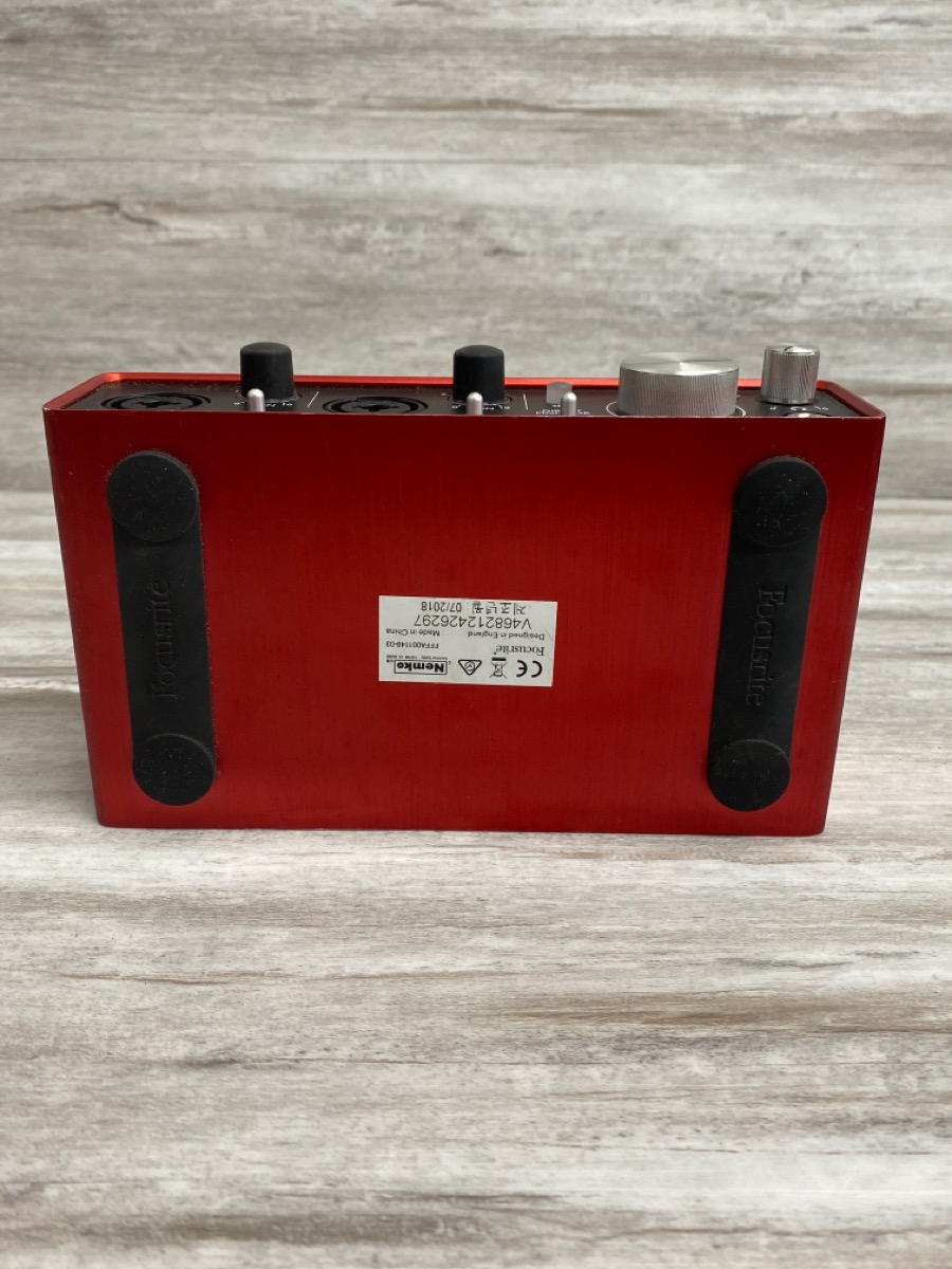 FOCUSRITE SCARLETT 2I2 (2ND GEN) USB AUDIO INTERFACE W/ POWER CORD Very ...