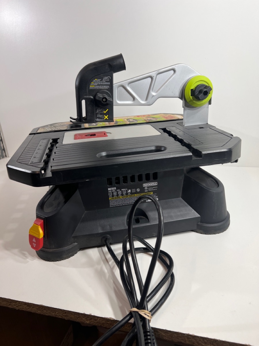 ROCKWELL BLADERUNNER X2. SCROLL SAW. CORDED. Good | Buya