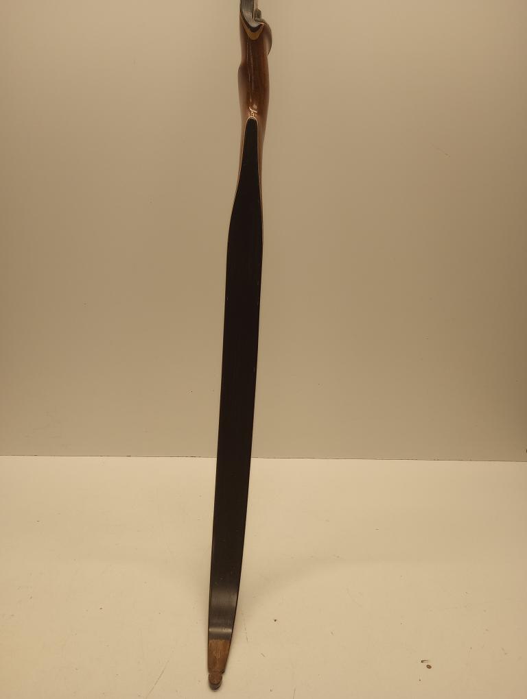 DAMON HOWATT RECURVE BOW Very Good | Buya