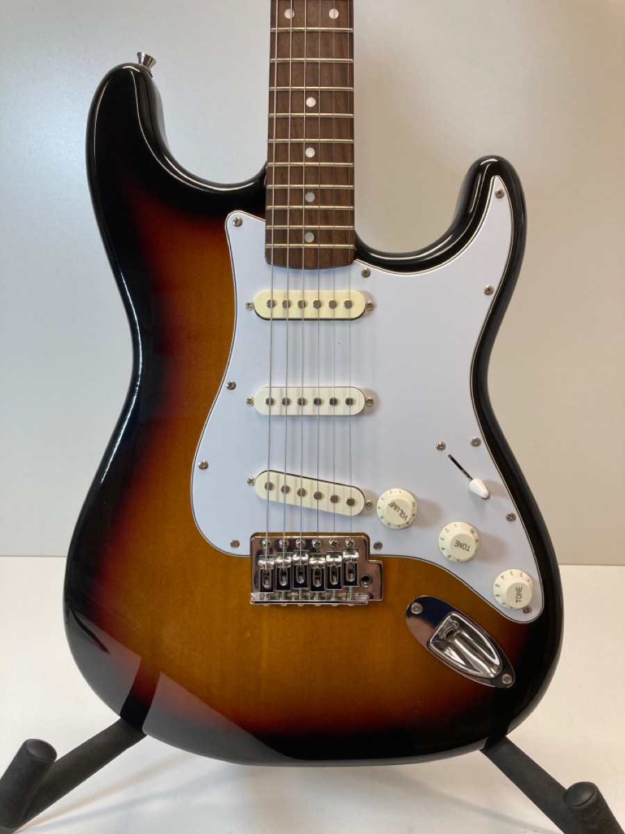 LEGACY GUITARS STRATOCASTER COPY Acceptable | Pawn 1 | Spokane | WA