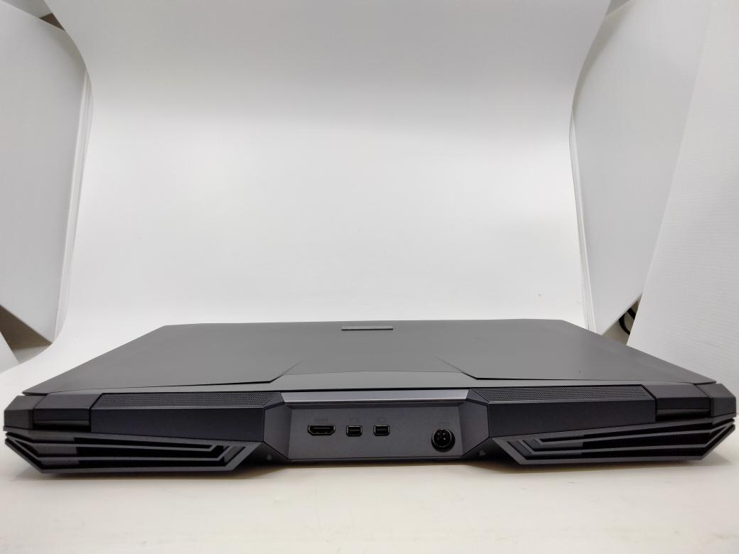 DIGITAL STORM P775TM1 STYLE GAMING LAPTOP Like New | Buya