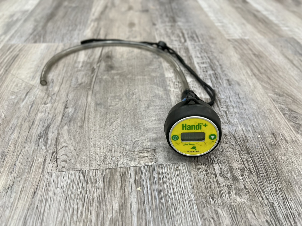 Maxtec "Handi +" Hand Held Oxygen Analyzer Good | Buya