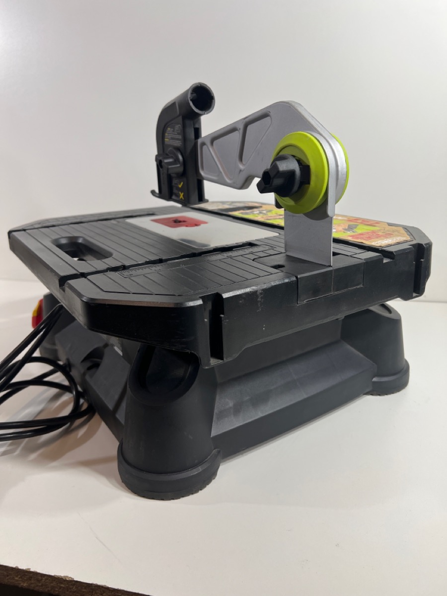 ROCKWELL BLADERUNNER X2. SCROLL SAW. CORDED. Good | Buya