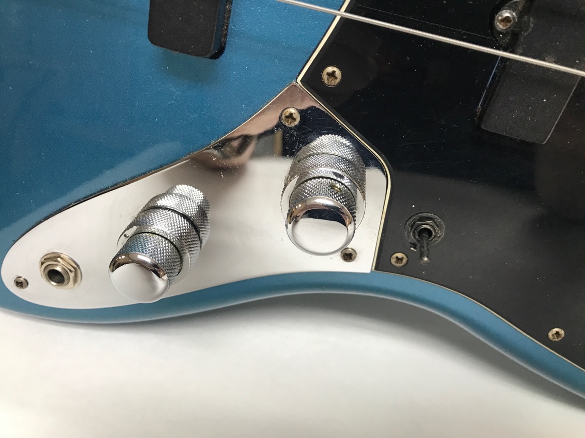 FENDER JAZZ BASS-MEXICO (ree-ls) Good | Buya