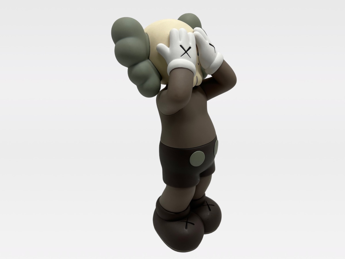 Bearbricks 400% KAWS Limited Holiday UK Vinyl Figure - Brown - 2021 ...