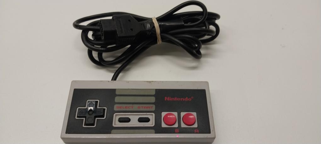 NINTENDO ORIGINAL CONSOLE - NES-001 Good | Pawn 1 | Spokane | WA