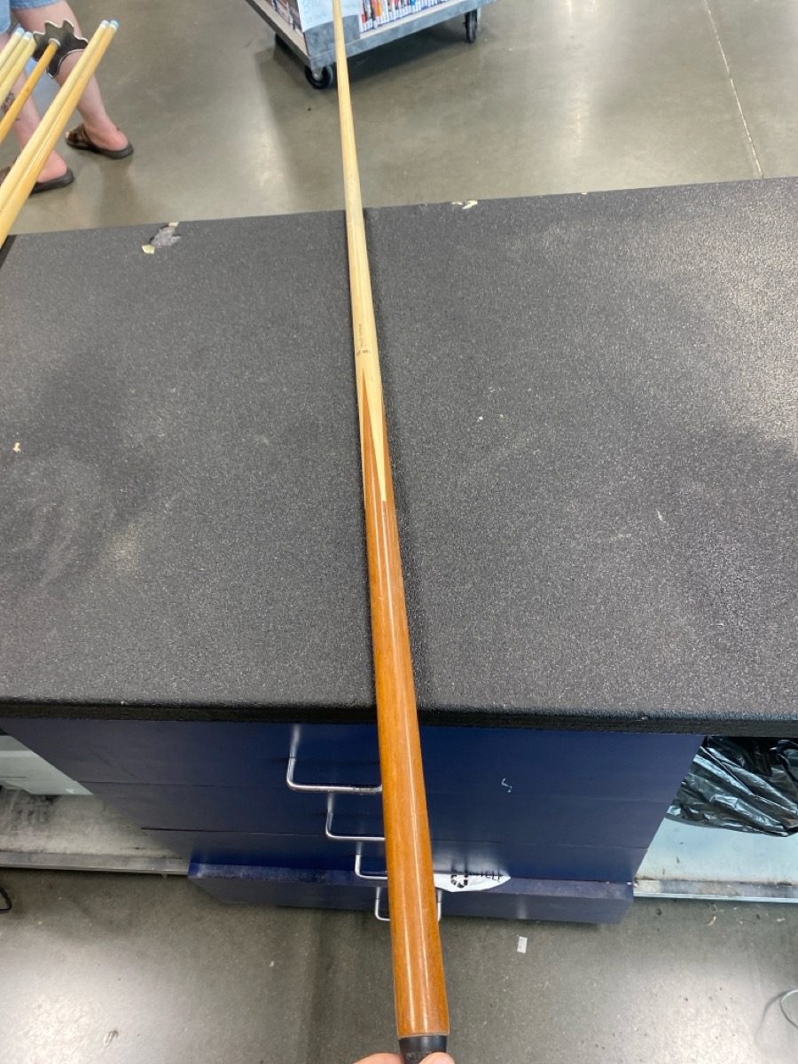 POOL CUE BROWN MISC Acceptable | Pawn 1 | Spokane | WA