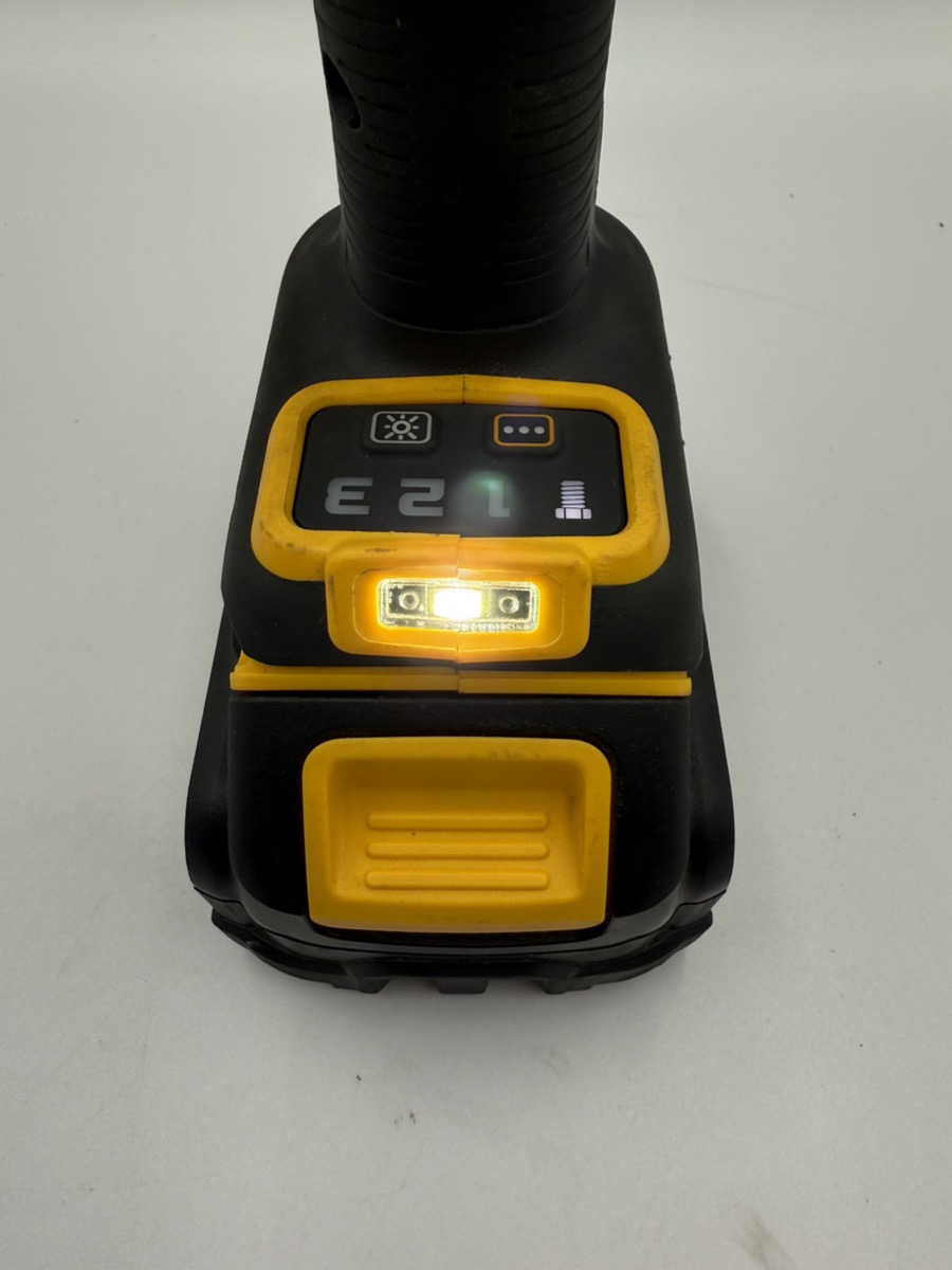 DEWALT DCF891 BRUSHLESS MID-RANGE IMPACT WRENCH W BATTERY Very Good | Buya