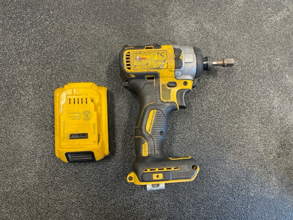DEWALT DCF887 IMPACT DRIVER Very Good | Pawn 1 | Spokane | WA