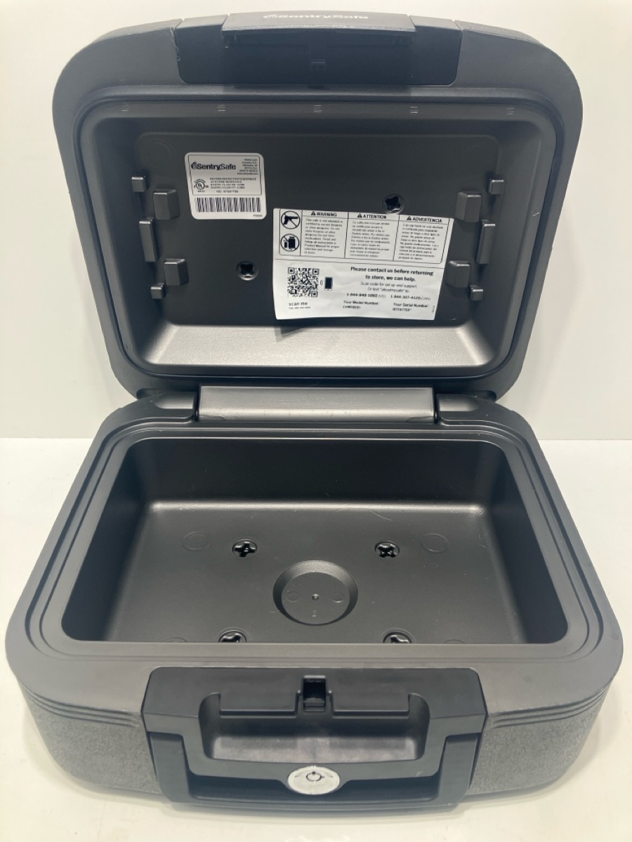 SENTRY SAFE CHW20201 FIRE & WATER RESISTANT CHEST SAFE Good | Pawn 1 | Spokane | WA