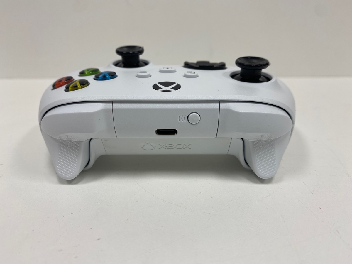 MICROSOFT XBOX ONE CONTROLL 1914 Very Good | Pawn 1 | Spokane | WA