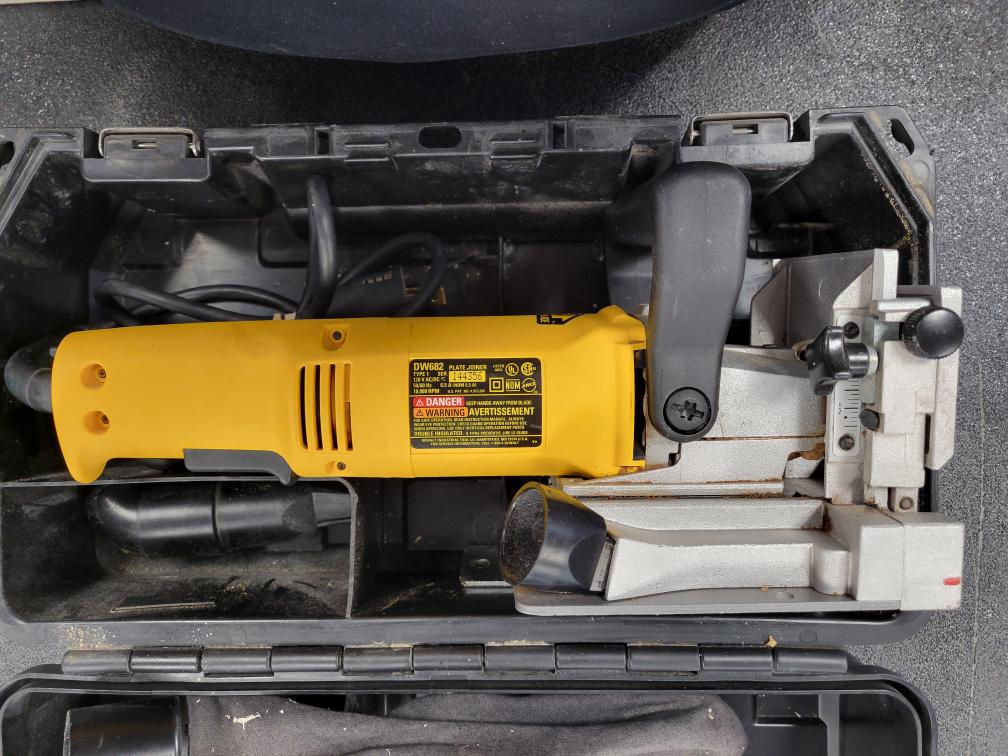 DEWALT PLATE JOINER DW682 Good | Pawn 1 | Spokane | WA