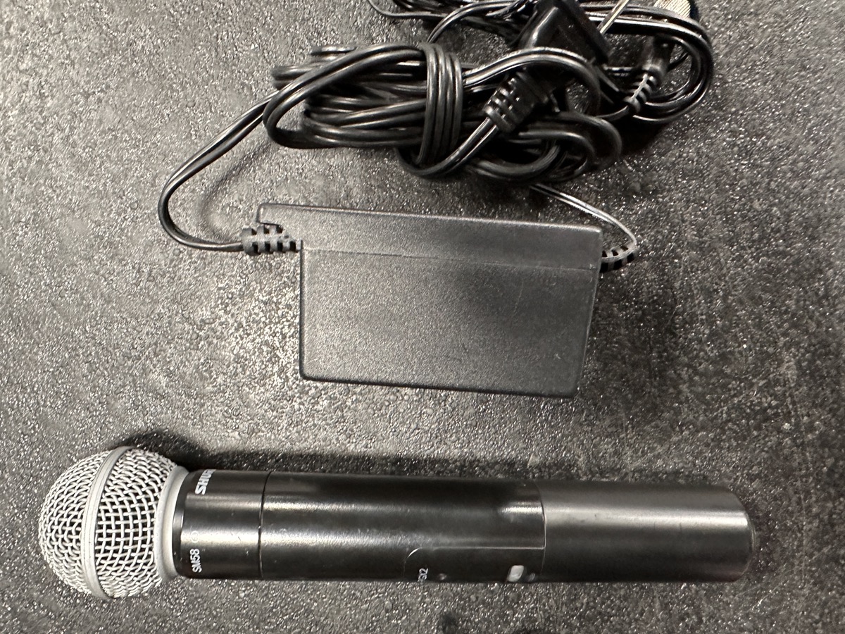 SHURE SM58 PGX2 PGX4 WIRELESS Very Good | Pawn 1 | Spokane | WA