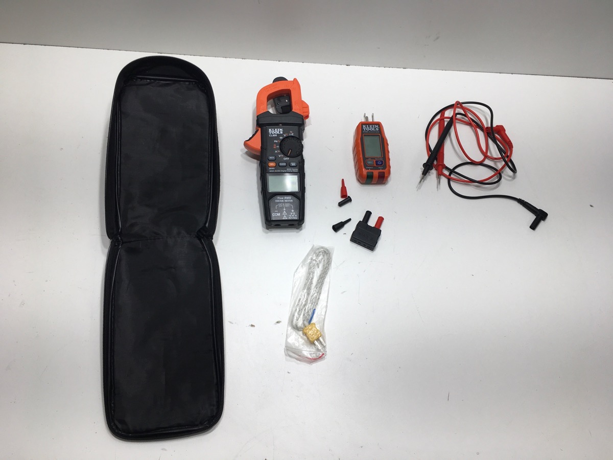 KLEIN MULTIMETER CL800 W/CASE Very Good | Buya