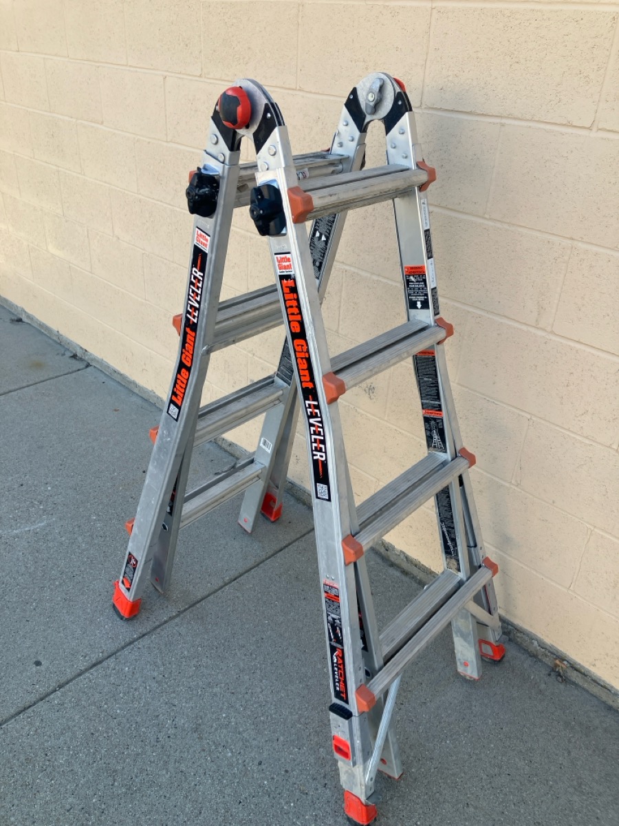 LITTLE GIANT LADDER SYSTEMS RATCHET LEVELER Very Good | Pawn 1 ...