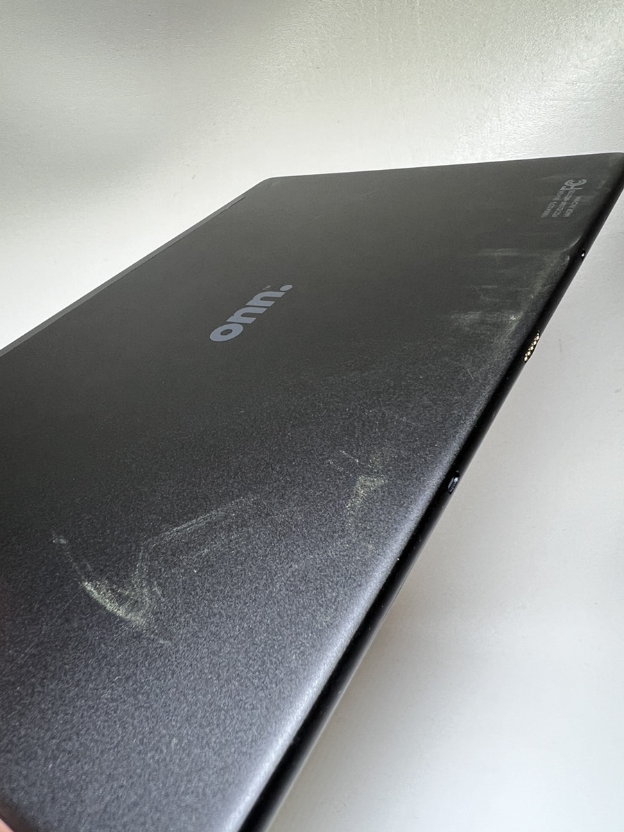 ONN SURF 11.6" TABLET PRO 65GB WITH KEYBOARD NEW! Like New | Buya