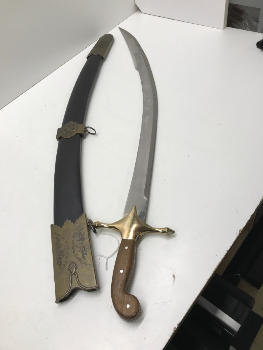 SWORD MIDDLE EASTERN SCIMITAR WITH SHEATH Good | Pawn 1 | Spokane | WA