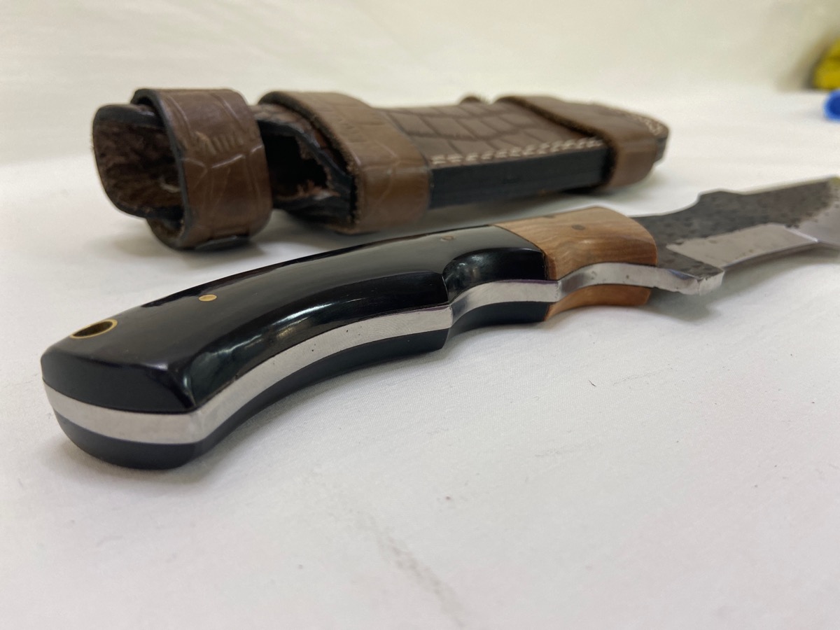 10" CUSTOM MADE HUNTING KNIFE WITH 6" DECORATIVE BLADE AND LEATHER ...