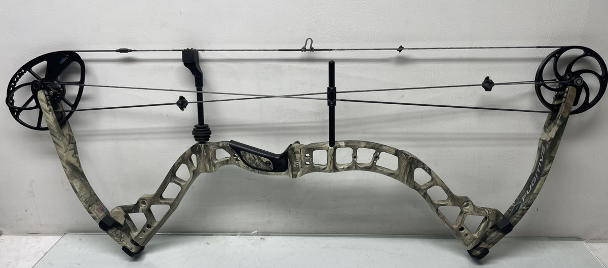 Diamond by Bowtech Fugitive Compound Bow Good | Buya