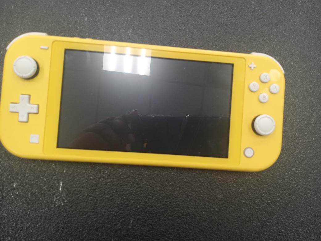 NINTENDO SWITCH LITE HANDHELD - HDH-001 Good | Pawn 1 | Spokane | WA
