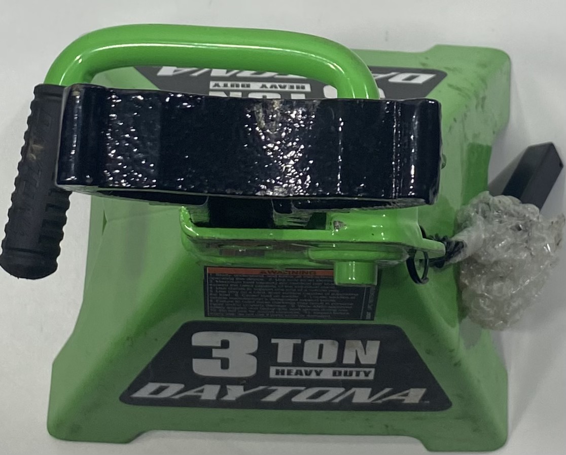 DAYTONA 3 TON JACK STANDS Very Good | Pawn 1 | Spokane | WA