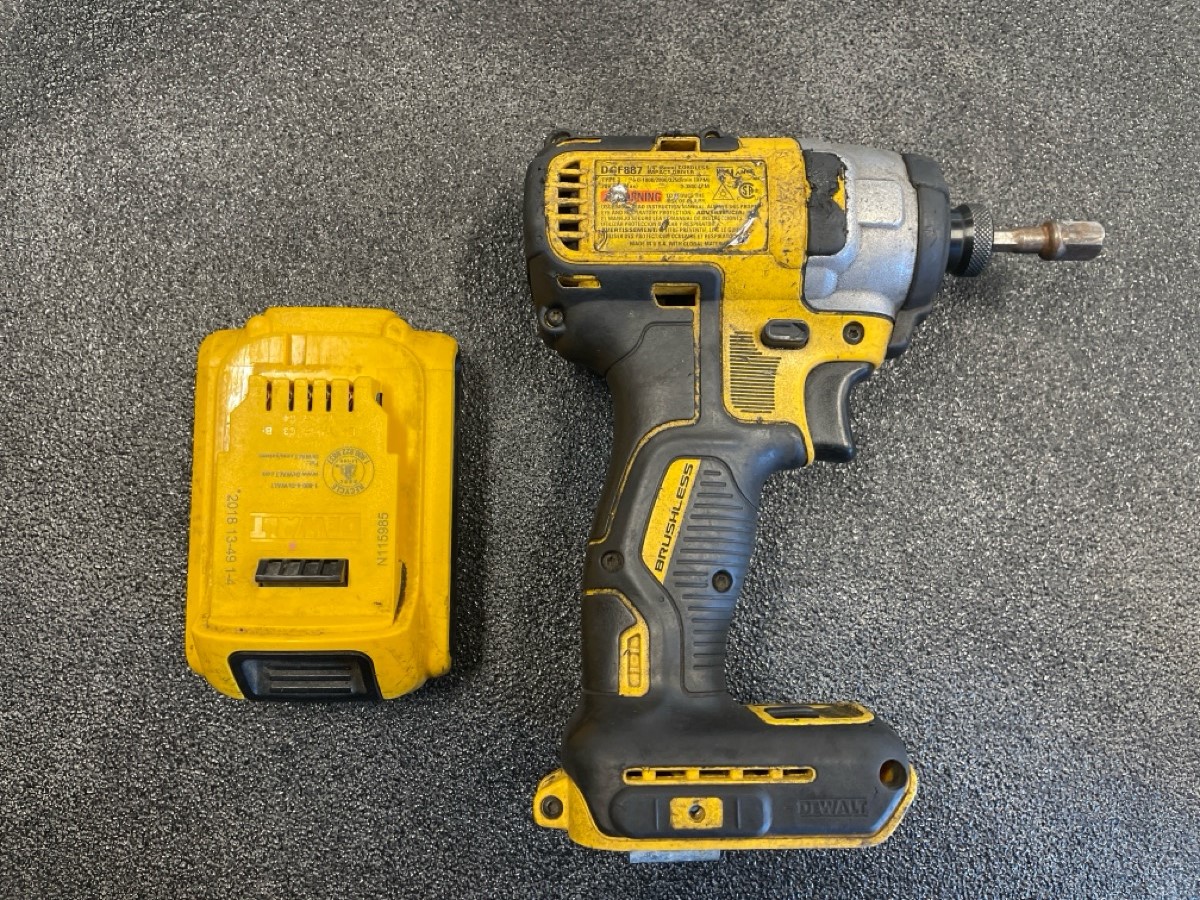 DEWALT DCF887 IMPACT DRIVER Very Good | Pawn 1 | Spokane | WA