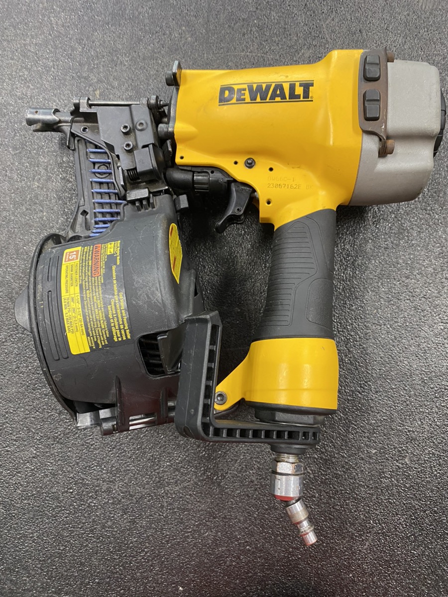 DEWALT DW66C-1 COIL SIDING AND FENCING NAILER Brand New | Pawn 1 ...
