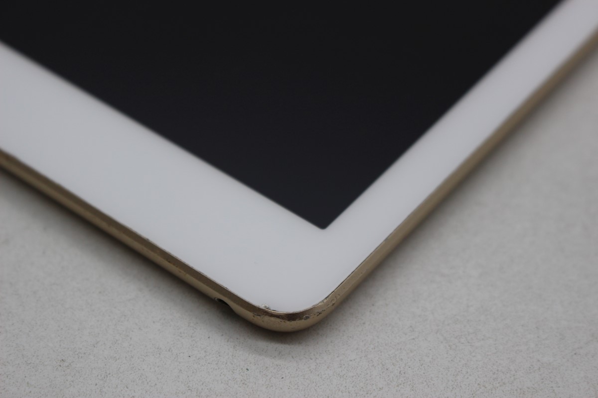 APPLE IPAD 5TH GEN A1822 MPGT2LL/A - 32GB - 2017 - 9.7" - WIFI ONLY ...