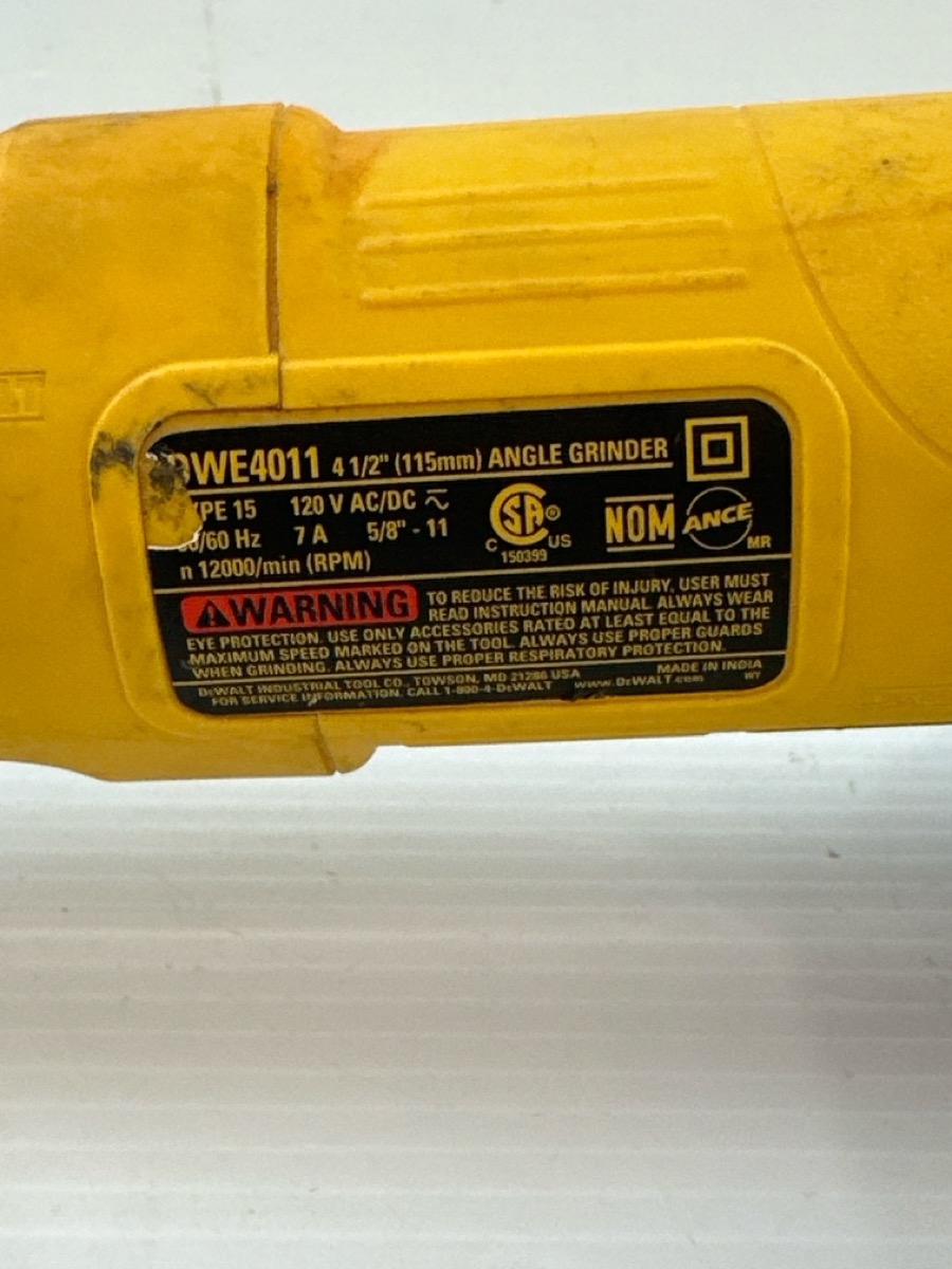 DEWALT DWE4011 corded 4-1/4" angle grinder (ml) Good | Buya