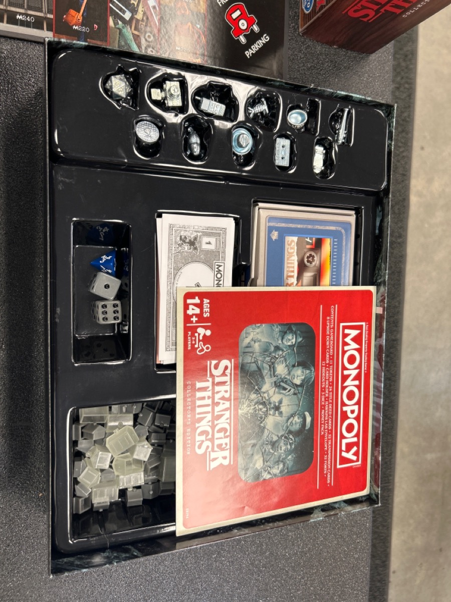 STRANGER THINGS MONOPOLY Good | Pawn 1 | Spokane | WA