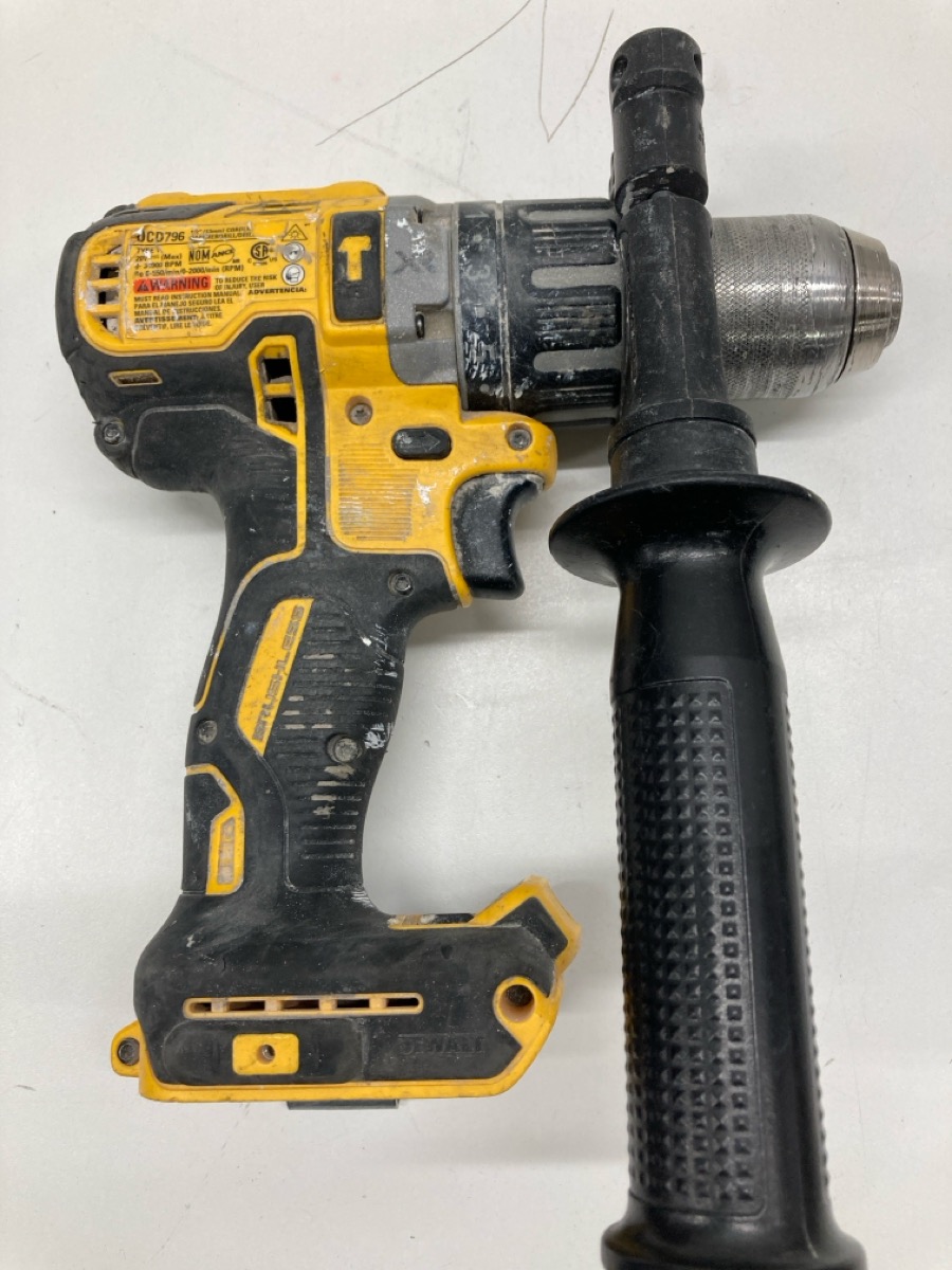 DEWALT DCD796**BAD MOTOR*** For parts or not working | Pawn 1 | Spokane ...